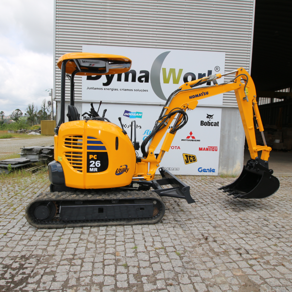 MINI ESCAVADORA KOMATSU PC26 MR - Dymawork - Máquinas Construção